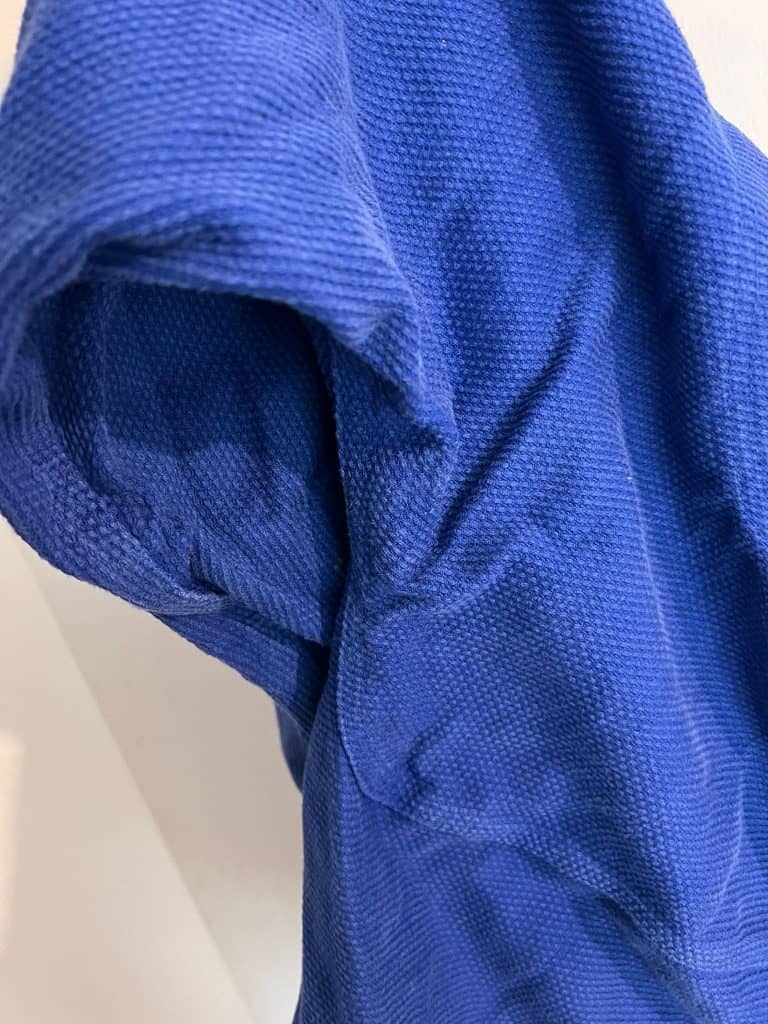 How to Clean a Smelly BJJ Gi - Grapplezilla